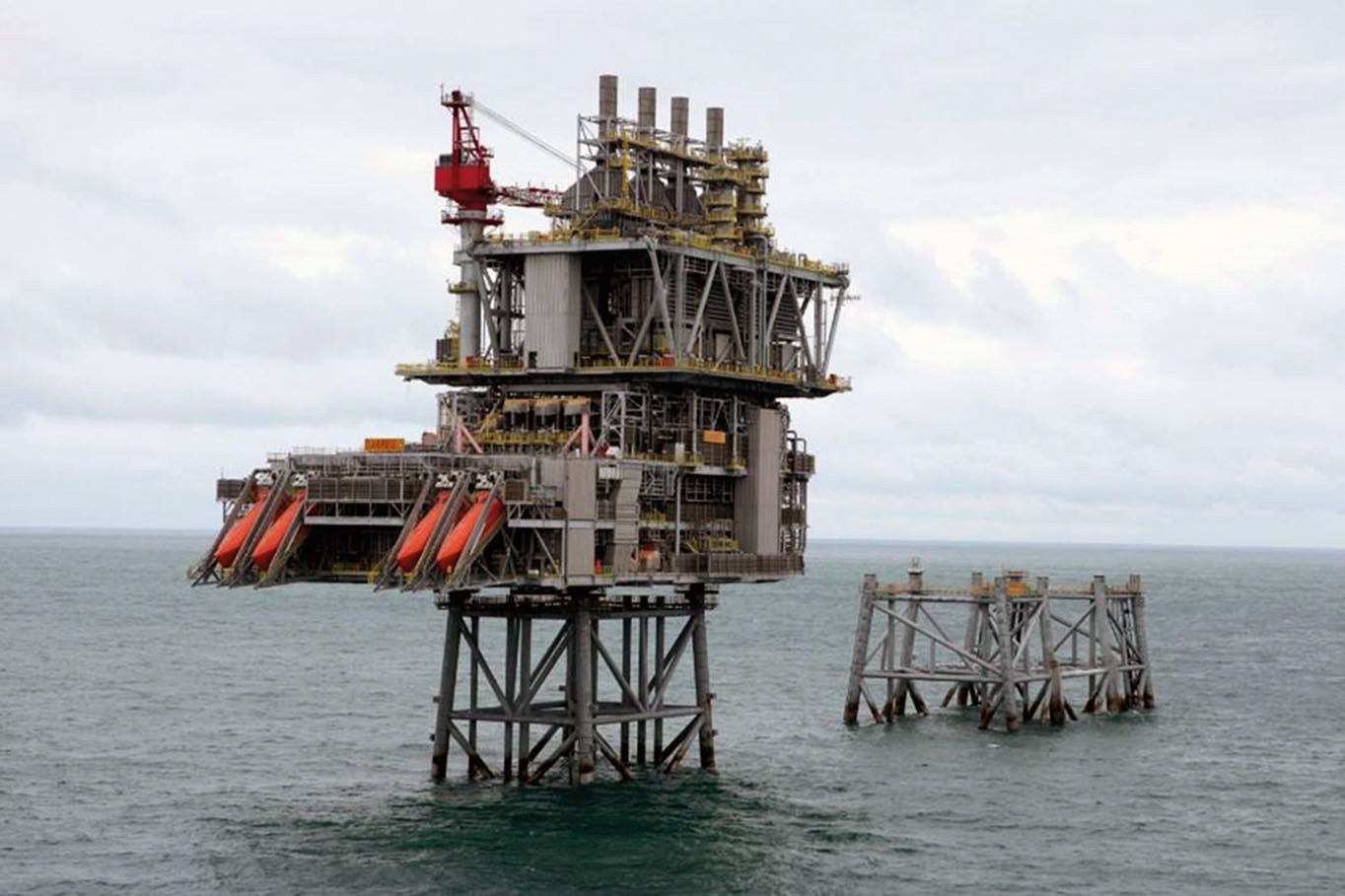 Clair Ridge lifting support during hook-up and commissioning - Altrad ...